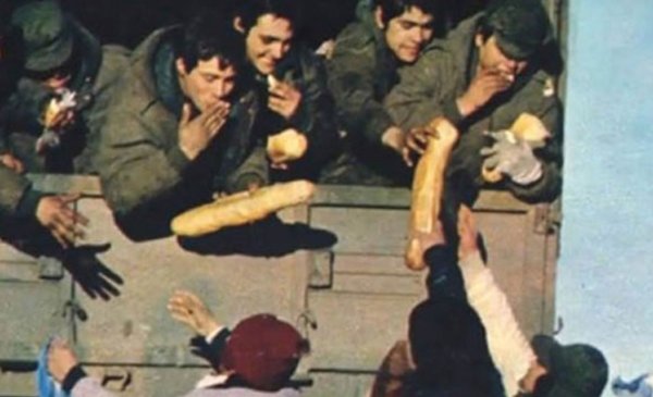 El día que Madryn se quedó sin pan: La historia plasmada en el ... El día que Madryn se quedó sin pan: La historia plasmada en el ...